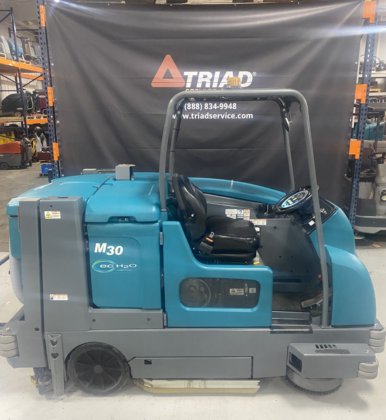 Tennant M30 Sweeper Scrubber in Kentwood, MI, USA