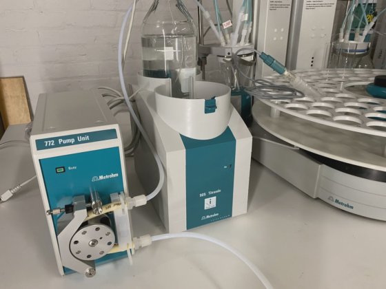 Metrohm 905 Titrando 815 XL Sample Processor Dosino 772 Pump Titrator ...