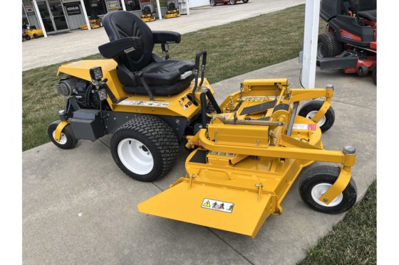 2017 Walker Mowers B23i w/ 52" Side Discharge Deck in Arthur, IL, USA