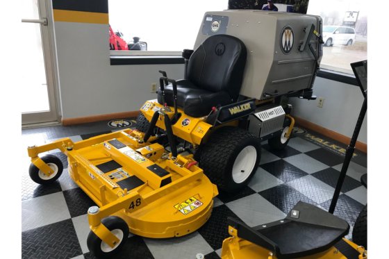 2023 Walker Mowers T27i w/DC48 Deck & Spread Axle in Arthur, IL, USA
