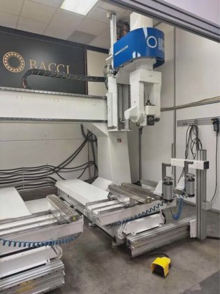 2014 Bacci Master Jet 5-Axis Machining Center () in Elk Grove Village ...