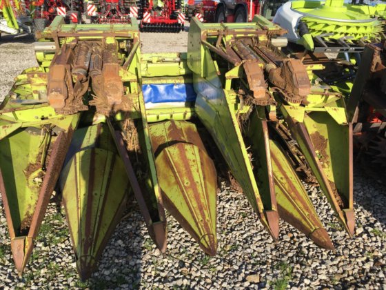 1996 CLAAS MM680 CORN PICKER in Cirencester, United Kingdom
