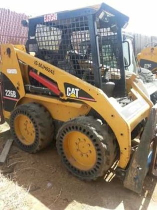 CATERPILLAR 226B SKID STEER LOADER in Tijuana, Mexico