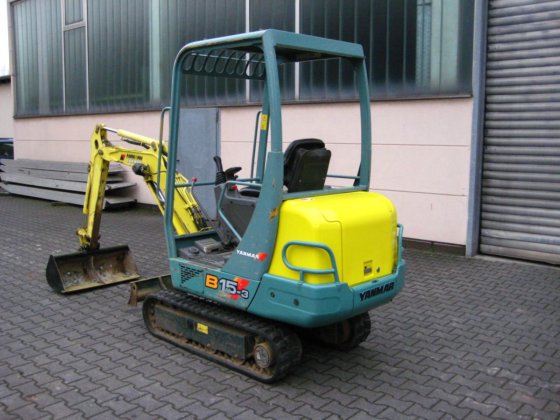 2004 Yanmar B15-3 in Mülheim, North Rhine-Westphalia, Germany