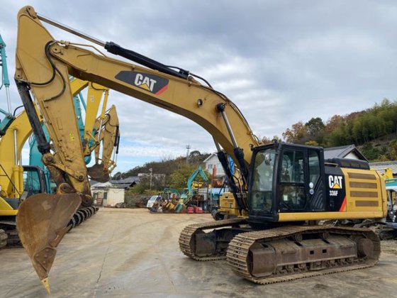 2017 CAT 336F in Osaka, Japan