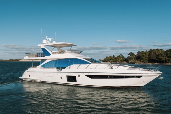 2021 72 ft Azimut in Miami, FL, USA