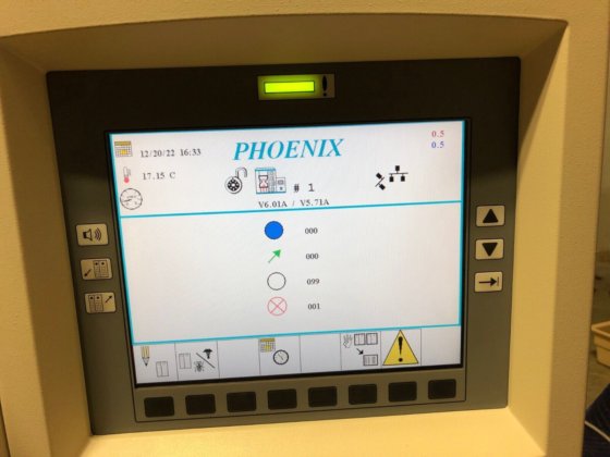 BD Phoenix 100 Automated Microbiology System 448100