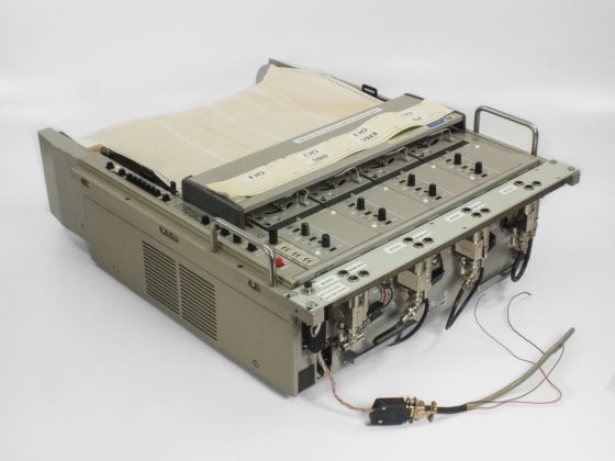 Graphtec WR3320 Linearcorder WR 3310 4 Channel Flatbed Chart Recorder ...