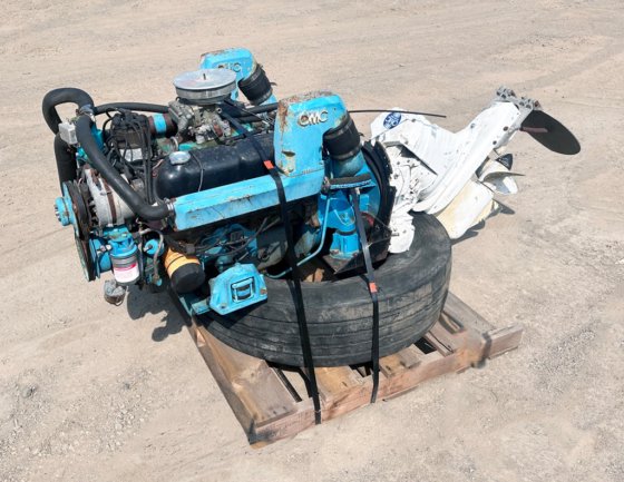 Ford 302 Boat Engine in Eugene, OR, USA