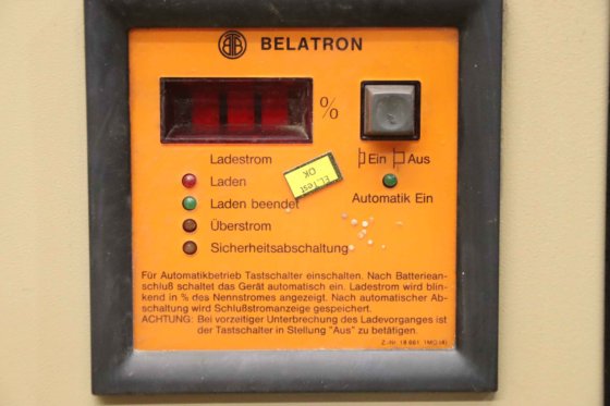 Charger for forklift 24 V/90 A from Benning - E220 G24/90 B-FB 29672 in ...