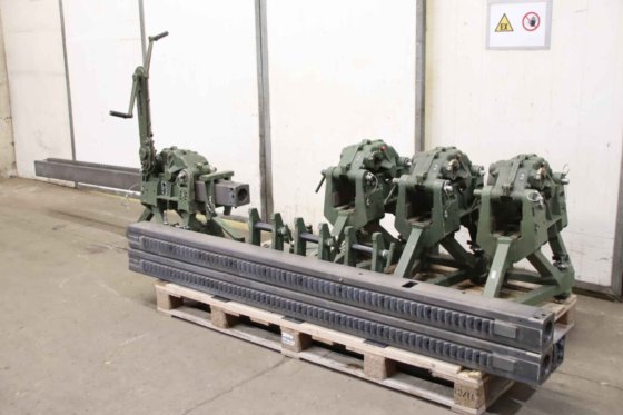 1997 Container lifting system 1 set from haacon - 14000 daN 29280 in ...