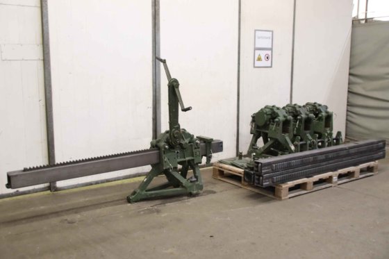 1997 Container lifting system 1 set from haacon - 14000 daN 29280 in ...