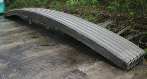 Load compartment hatches of aluminum - trapezoid 840/7700 3855 in ...