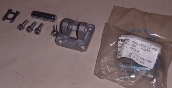 Pneumatic cylinder holder swivel flange from Festo - SNG-50 TN 32 970 ...