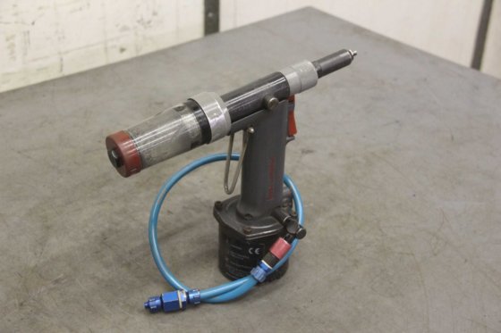 Pneumatic rivet gun from Emhart - ProSet 1600 22851 in Wiefelstede, Germany
