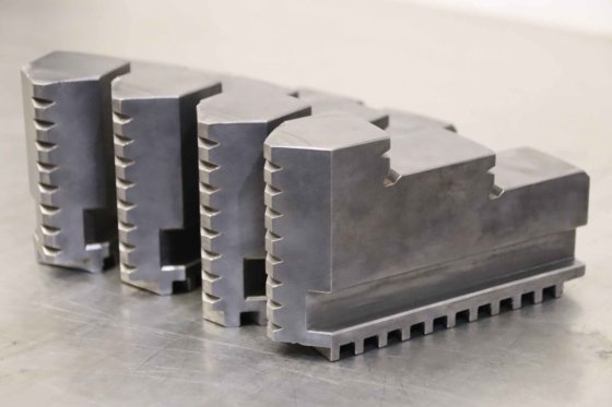Interchangeable jaws four-jaw chuck from - width 34 mm 32109 in ...