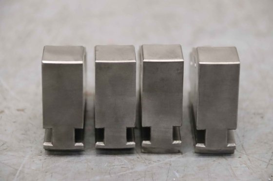 Interchangeable jaws four-jaw chuck from - width 20 mm 32204 in ...