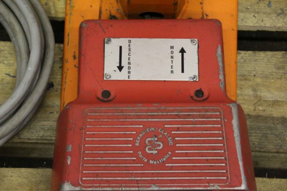 Two-hand control panel with foot switch from - Zweihand 25331 in ...