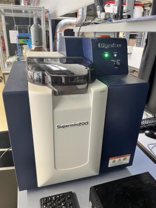 XRF spectrometer, Supermini 200 (Rigaku) in Allschwil, Basel-Landschaft ...