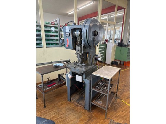 Beutler - PT 10 - Eccentric Presses - 1974 in Erlach, Switzerland