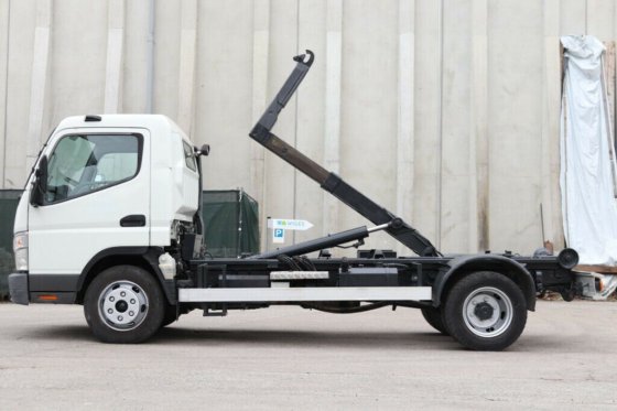 Gebruikte 2007 Mitsubishi Fuso Canter 7C15 Emelőhorgos Guima Palfinger ...