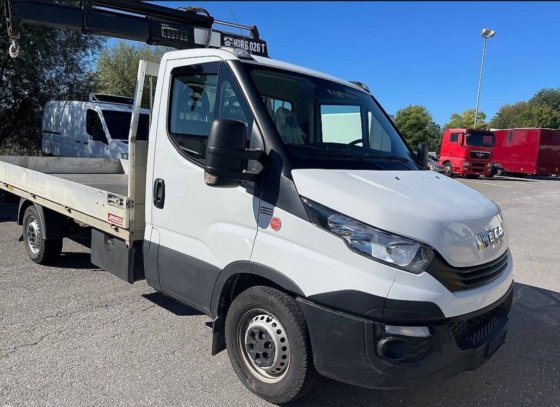 2019 IVECO Daily 35S16 Darus platós Hiab 026T in Budapest, Hungary