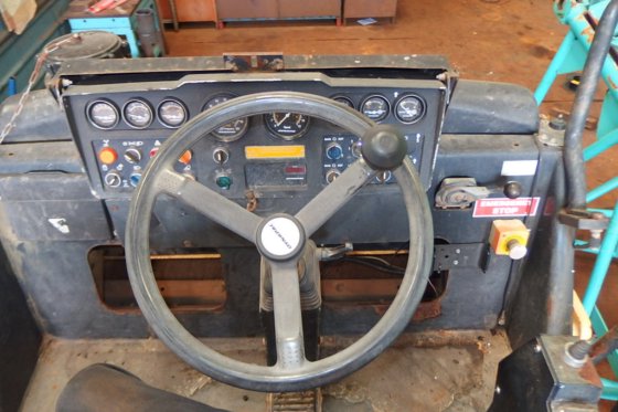 DYNAPAC VIBRATORY TANDEM DRUM ROLLER CC222HF - in Singapore