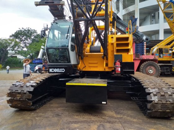 2011 KOBELCO CRAWLER CRANE CKE800-1F - in Singapore