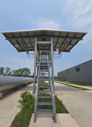 Carbis Double Truck Loading Rack w/SAF-T-Canopy in Ringwood, IL, USA