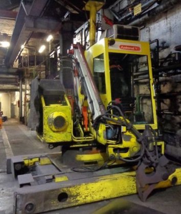 Mobile manipulator Andromat AM 250 T2 in Amel, Belgium