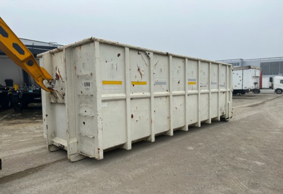 Hook container with gate in Oberhasli, 8156 Niederhasli, Switzerland