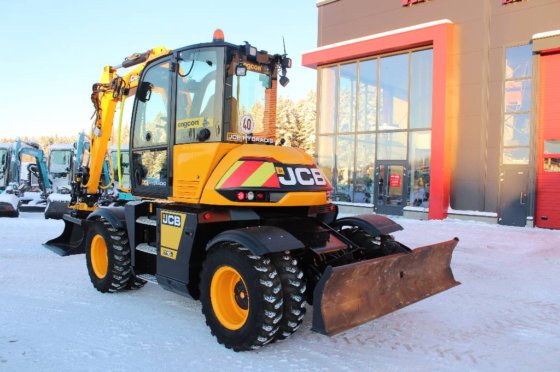 2018 JCB 110 W Hydradig / Engcon, Bucket, GreaseJCB 110 W Hydradig ...