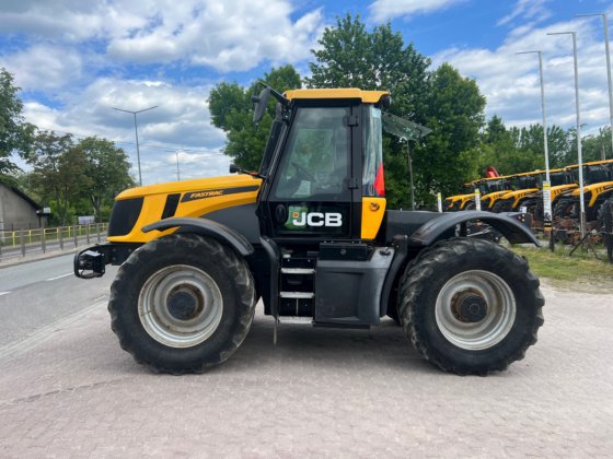 JCB Fastrac 2170 in Łochów, Masovian, Poland