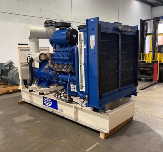 2000 FG Wilson P550E in Pakenham, Australia