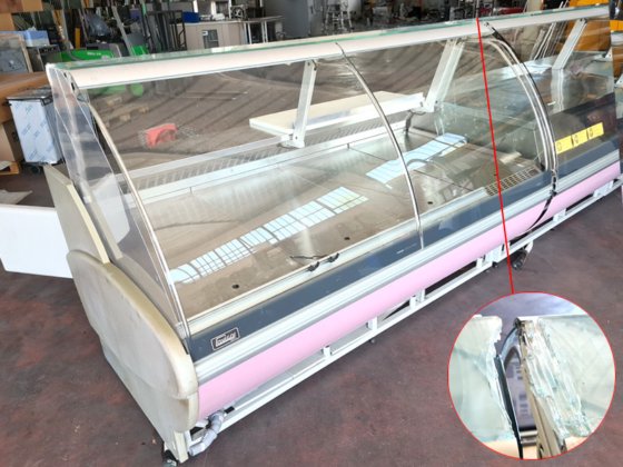 hot cold display case for gastronomy in Martella, Veneto, Italy