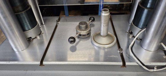 Zwick tensile and compressive force test bench 100 kN materials testing ...