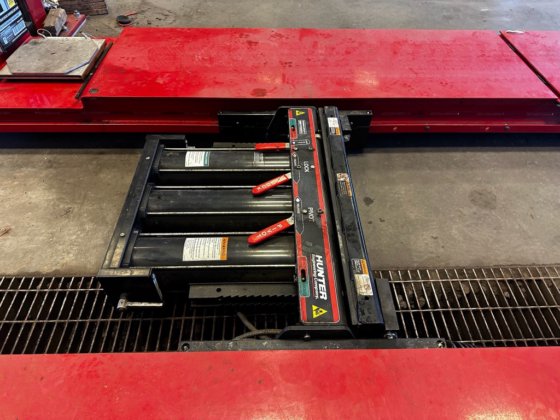 AB Hunter Four-Post Lift Alignment Rack - Model AB 1606 in Grand ...