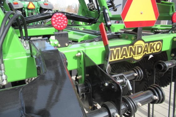 2022 Mandako Vertical Tillage Storm – 33 ft. in Rosenort, Manitoba, Canada