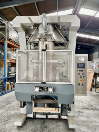 1996 Semca Bulkmaster F1200 in Auckland, New Zealand