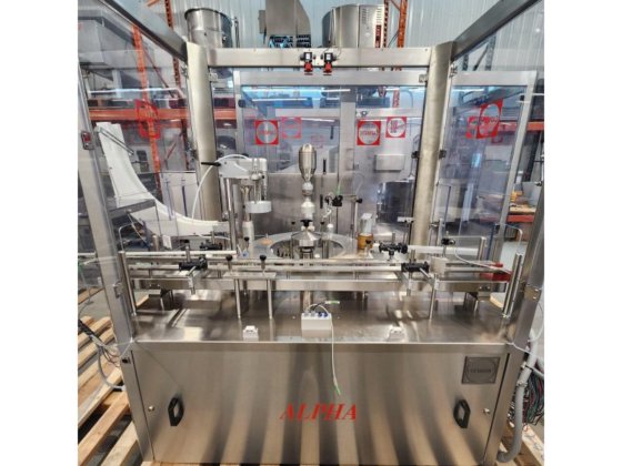 2018 Capmatic Capper model alpha cl #2516 in Montreal, Quebec, Canada