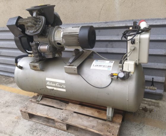 ATLAS COPCO Serie LE8 UV rotary compressor in Barcelona, Spain