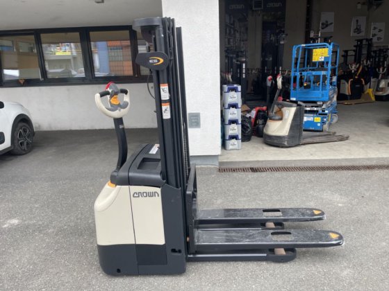 2022 Crown ES4000 1.2 TT4440 in Mils, Austria