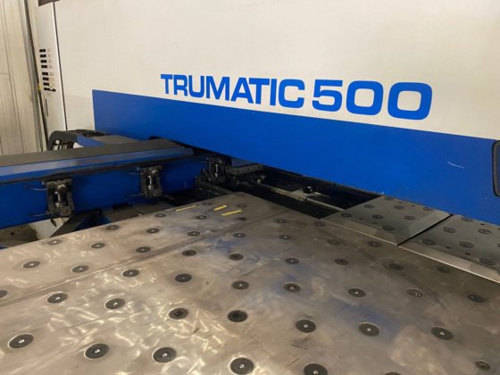 25 Ton Trumpf Trumatic 500 CNC Turret Punch, 1998 in Chicago, IL, USA