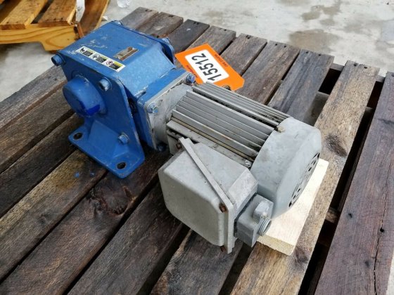 1HP Sumitomo Hyponic Right Angle Gear Motor – Output RPM: 87.5 in ...