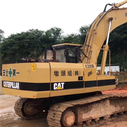 2016 CAT CAT E200B Excavator in Ho Chi Minh City, Vietnam