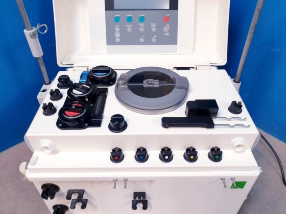 Gebraucht HAEMONETICS MCS plus MCS + 9000 Apheresesystem in Hamburg ...