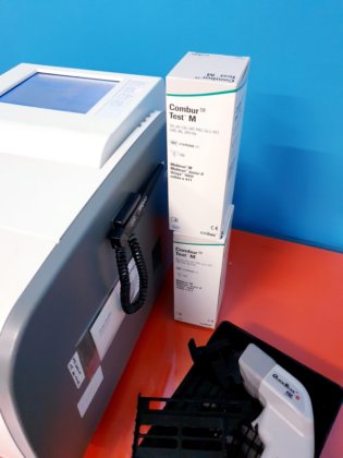 Roche Cobas U 411 // U411 Semi-automatic urine analyzer in Hamburg, Germany