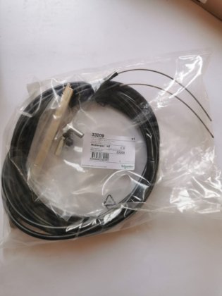 New Schneider Electric 33209 Interlock Cables 2.5 meters in Ajman ...