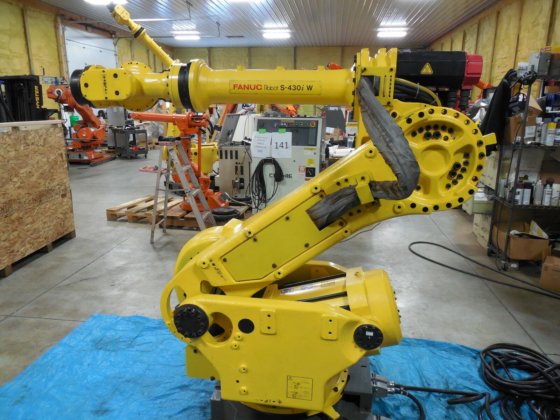 Fanuc Robotics S430iw with RJ3 controls in Lombard, IL, USA