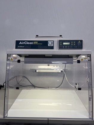 Airclean Systems PCR Workstation AC632LFUVC in Frederick, MD, USA